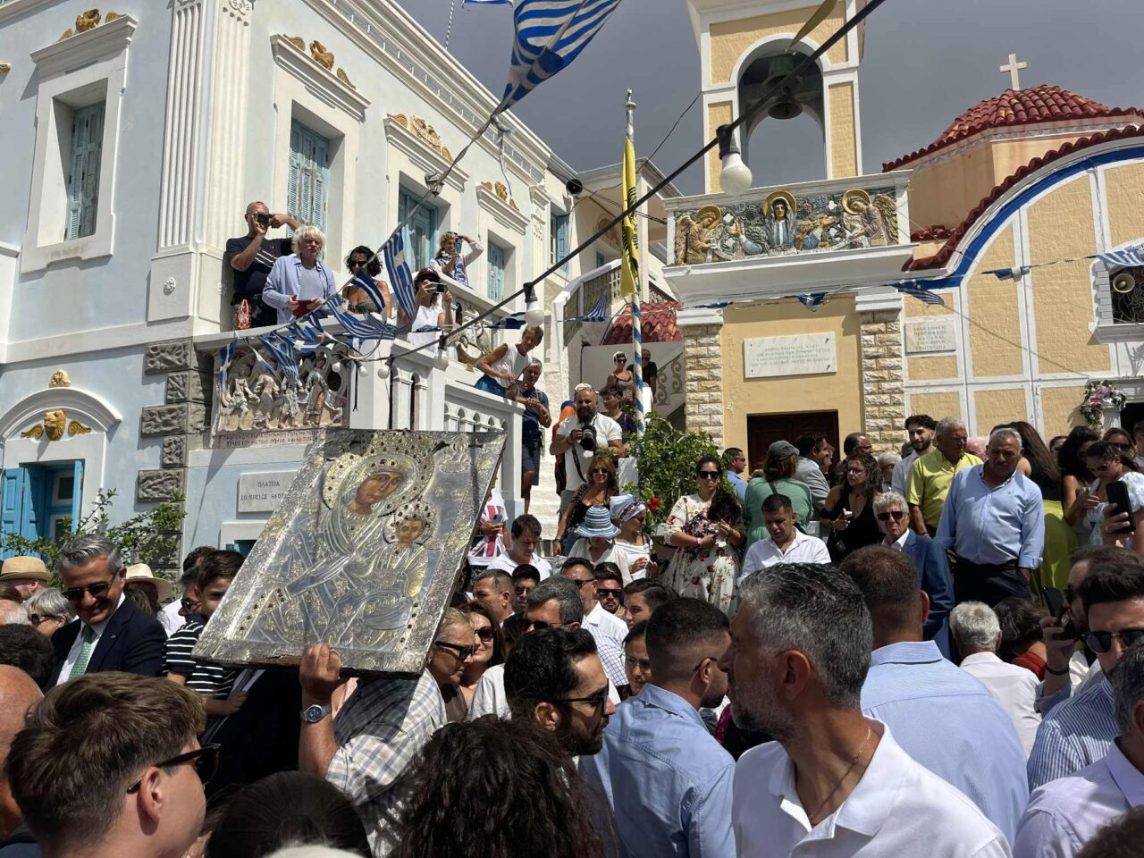 Γιάννης Χατζηβασίλης από την Όλυμπο Καρπάθου: 15Αύγουστος! Η μεγάλη ...